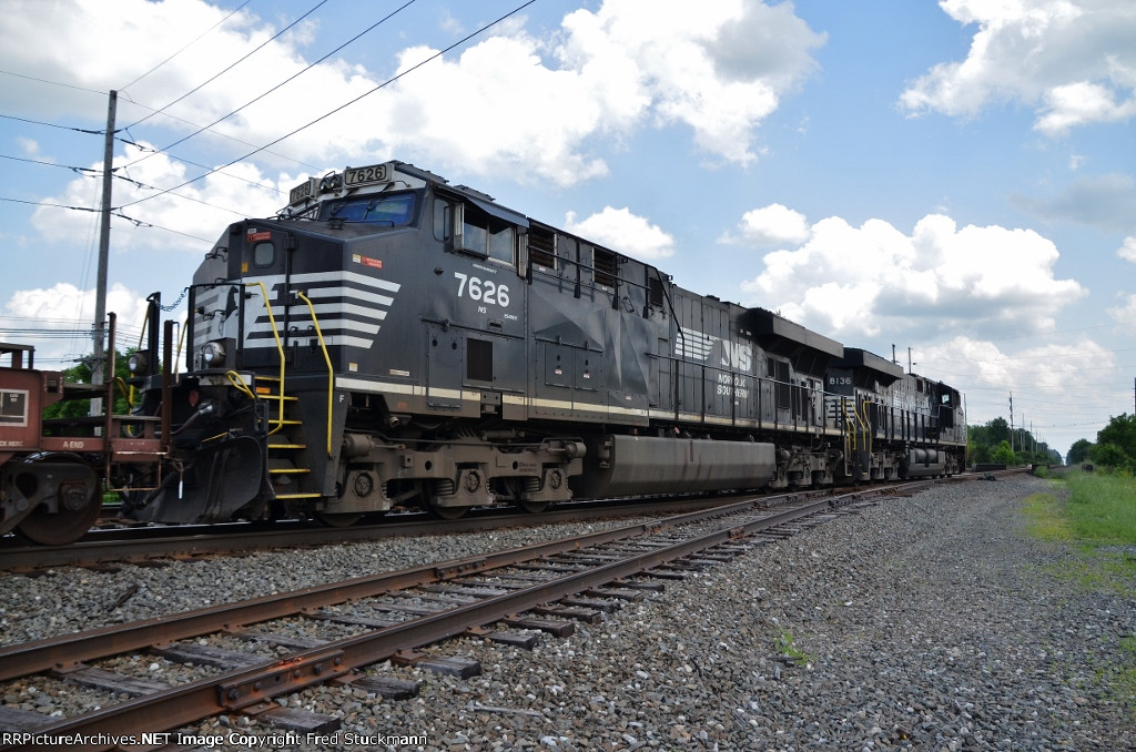 NS 7626 is eastbound.